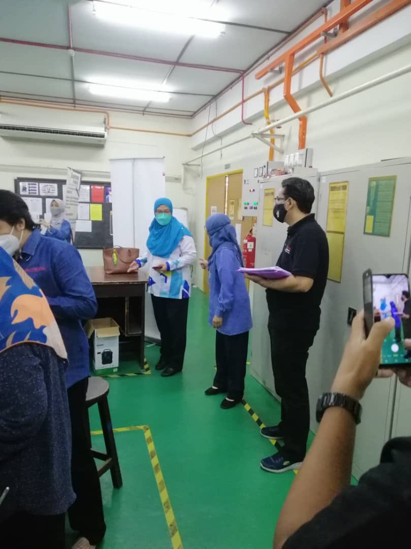 PENJANA Bagi Graduan Politeknik dan Kolej Komuniti SCE Simatic S & Basic Training (Professional ...